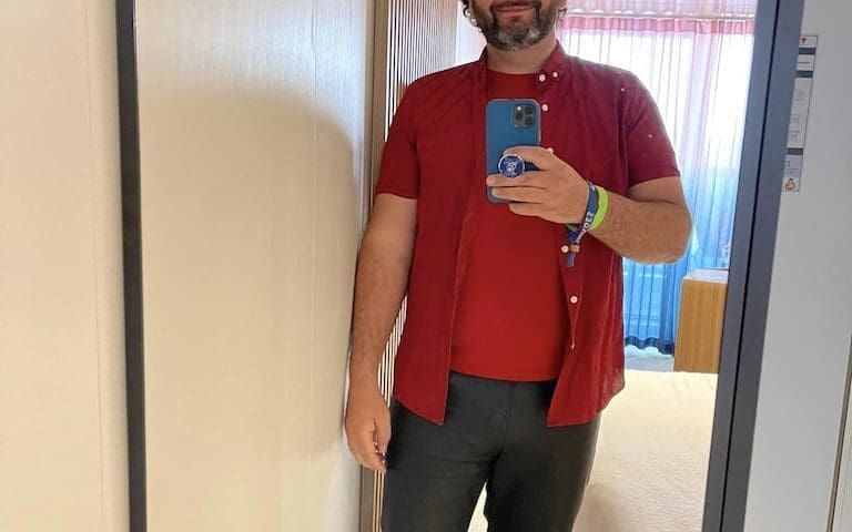 Is there a dress code on Virgin Voyages? | Magical Traveller