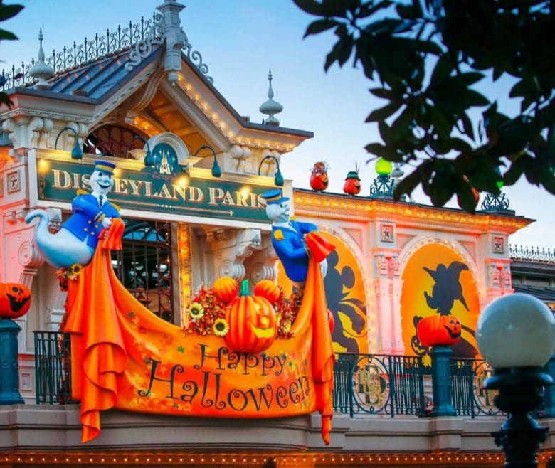 Discover the Disney Halloween Festival at Disneyland Paris | Magical ...